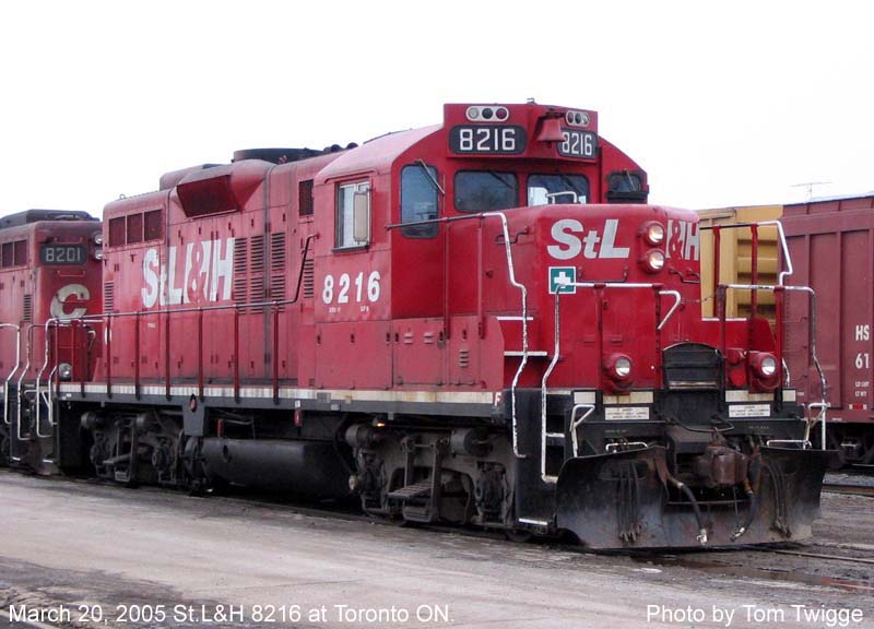 GP9u 8216